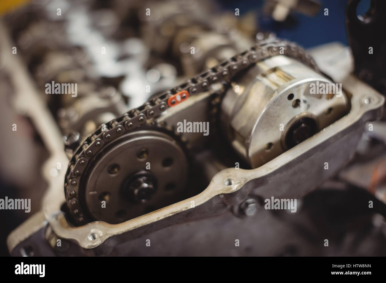 Close-up of car engine chain and gears Stock Photo - Alamy