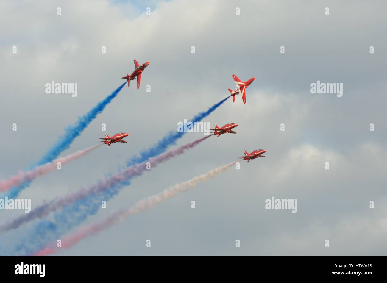 Flying red arrows hi-res stock photography and images - Alamy