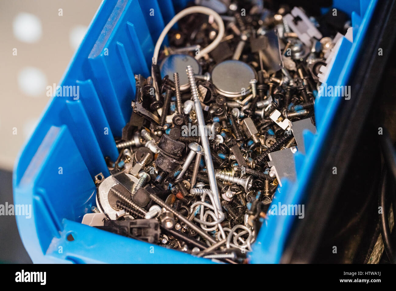 Service screws hi-res stock photography and images - Alamy