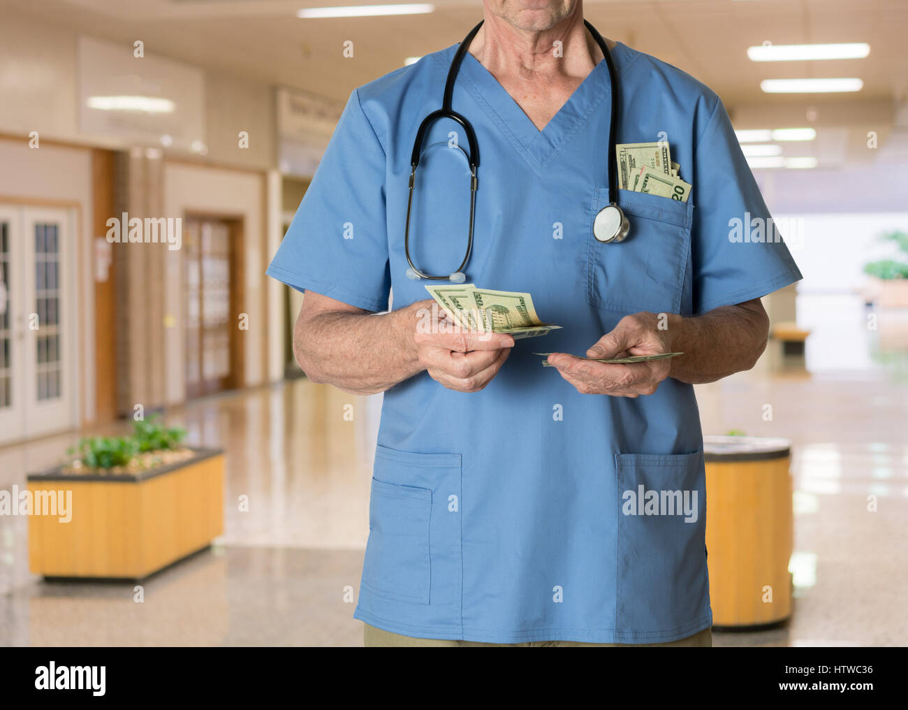 Doctor medical bill hi-res stock photography and images - Alamy