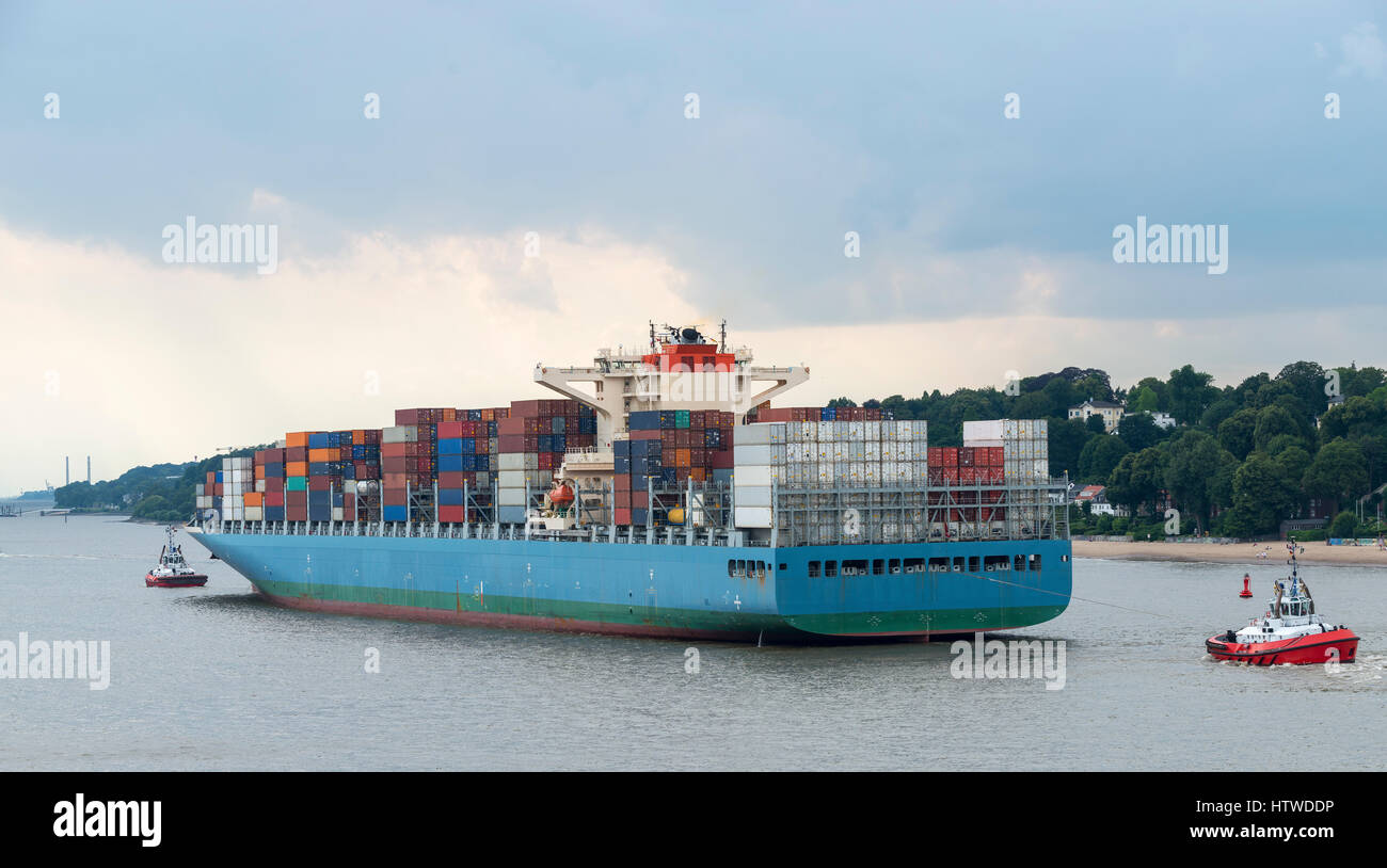 Containership in Hamburg, Germany Stock Photo - Alamy