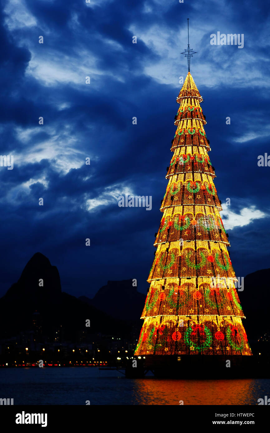 Christmas Tree on the Rodrigo de Freitas Lagoon, Rio de Janeiro, Brazil ...