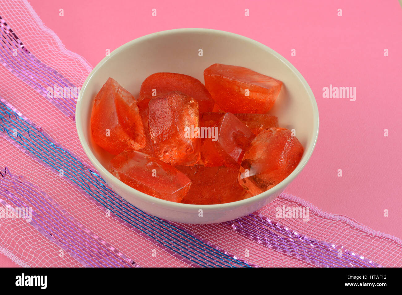Party ice cubes hi-res stock photography and images - Alamy