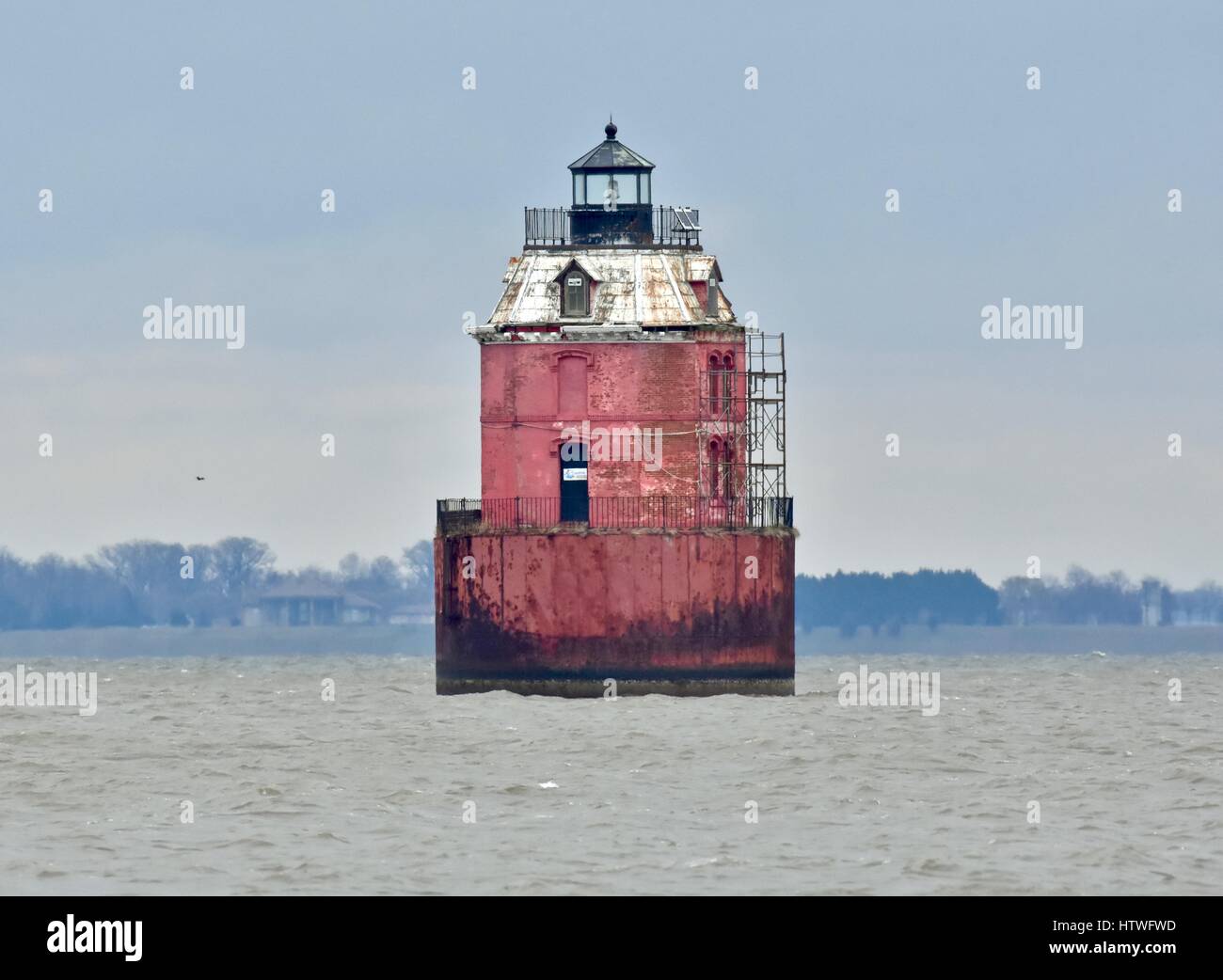 Red lighthouse at the Sandy Point State Park Stock Photo - Alamy