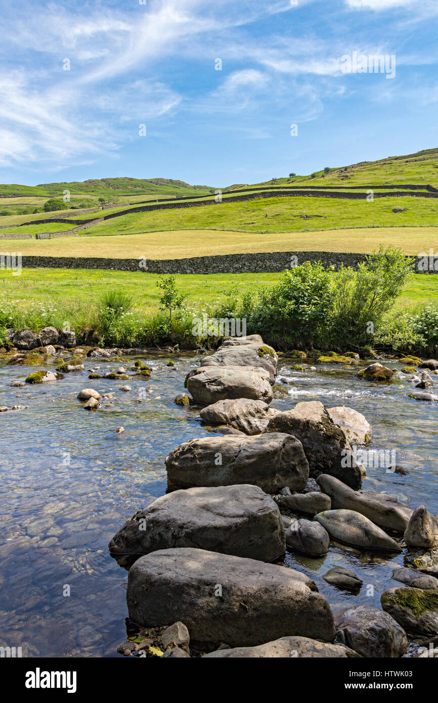 Boulder bridge over the Duddon river Cumbria Stock Photo - Alamy