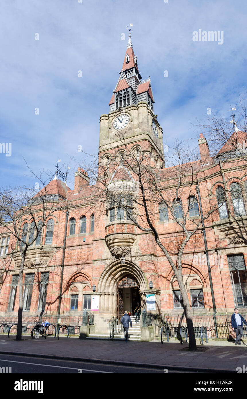 Victorian library hi-res stock photography and images - Alamy