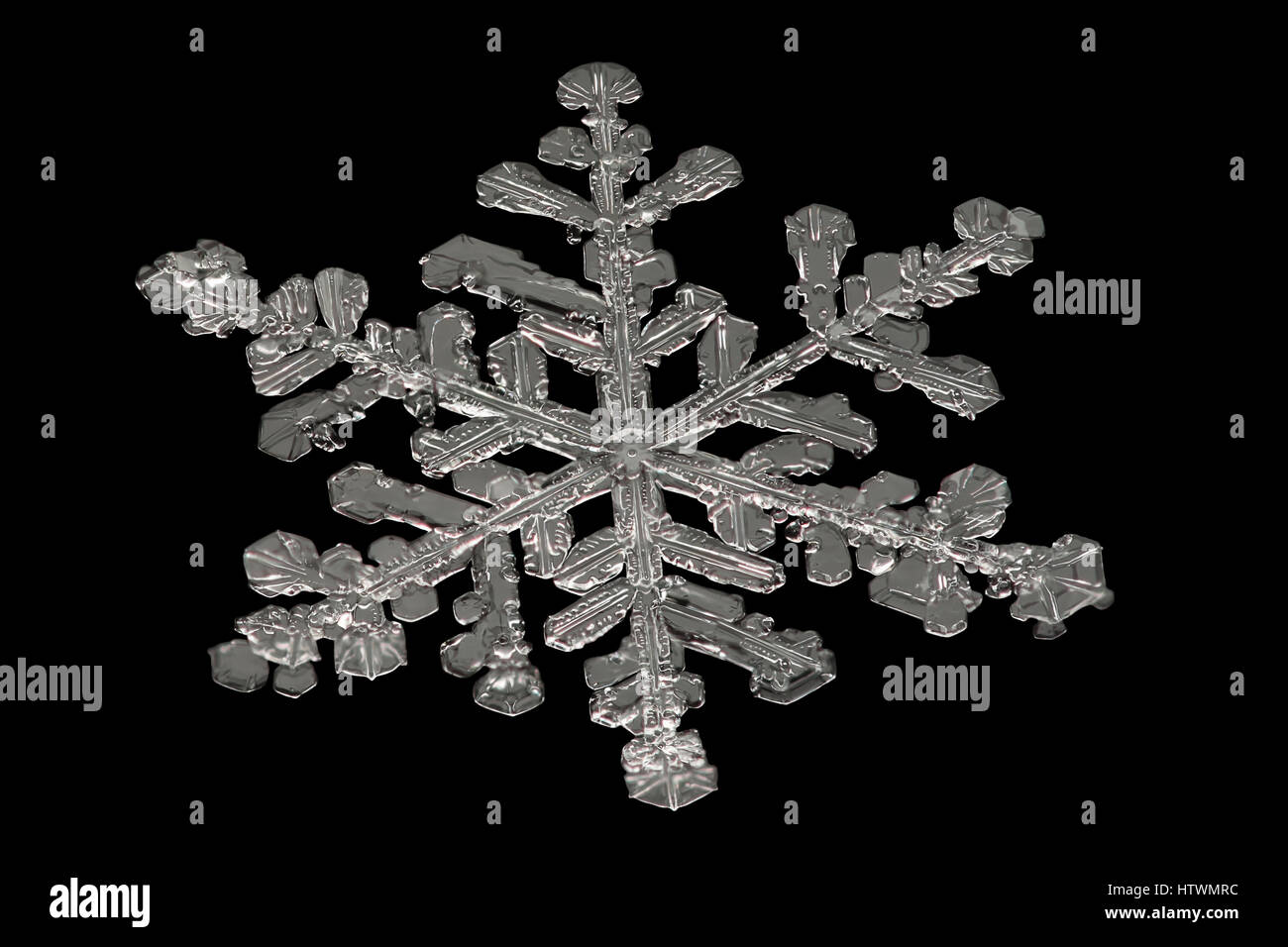 Falling snow on transparent background hi-res stock photography and ...