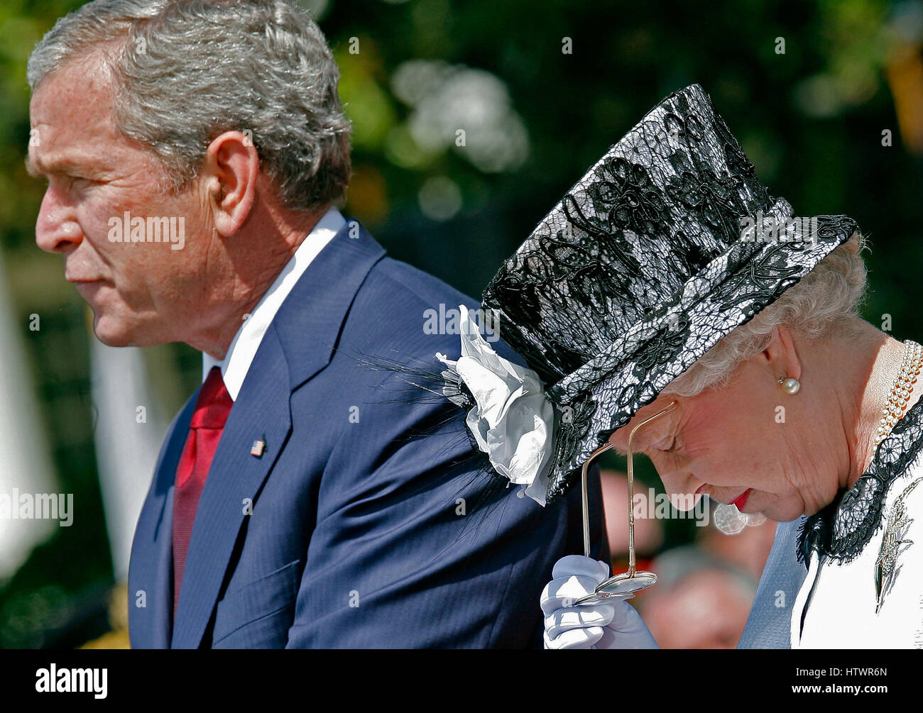 Queen elizabeth ii speaks during hi-res stock photography and images ...