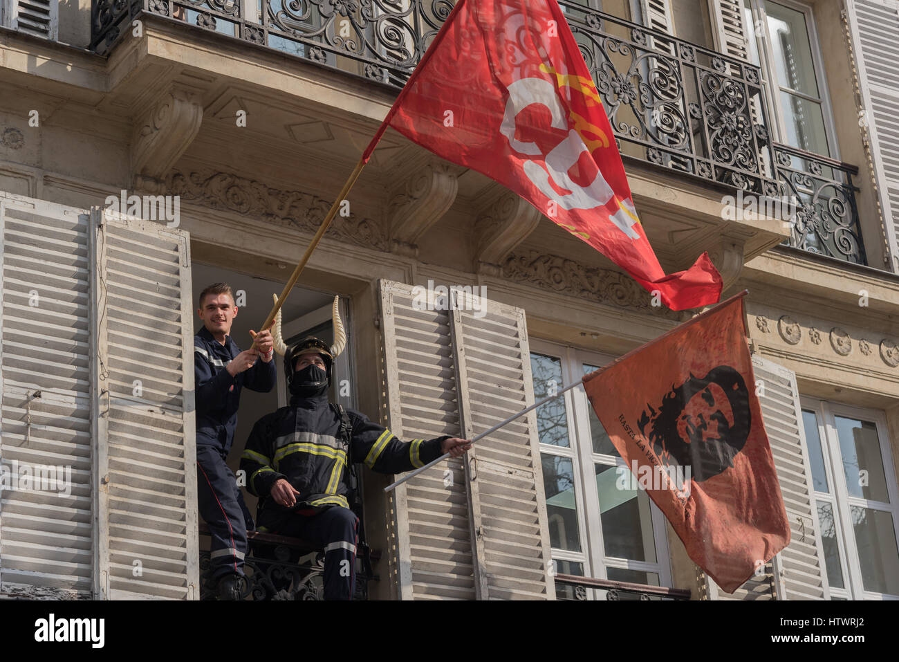 Fire pats hi-res stock photography and images - Alamy