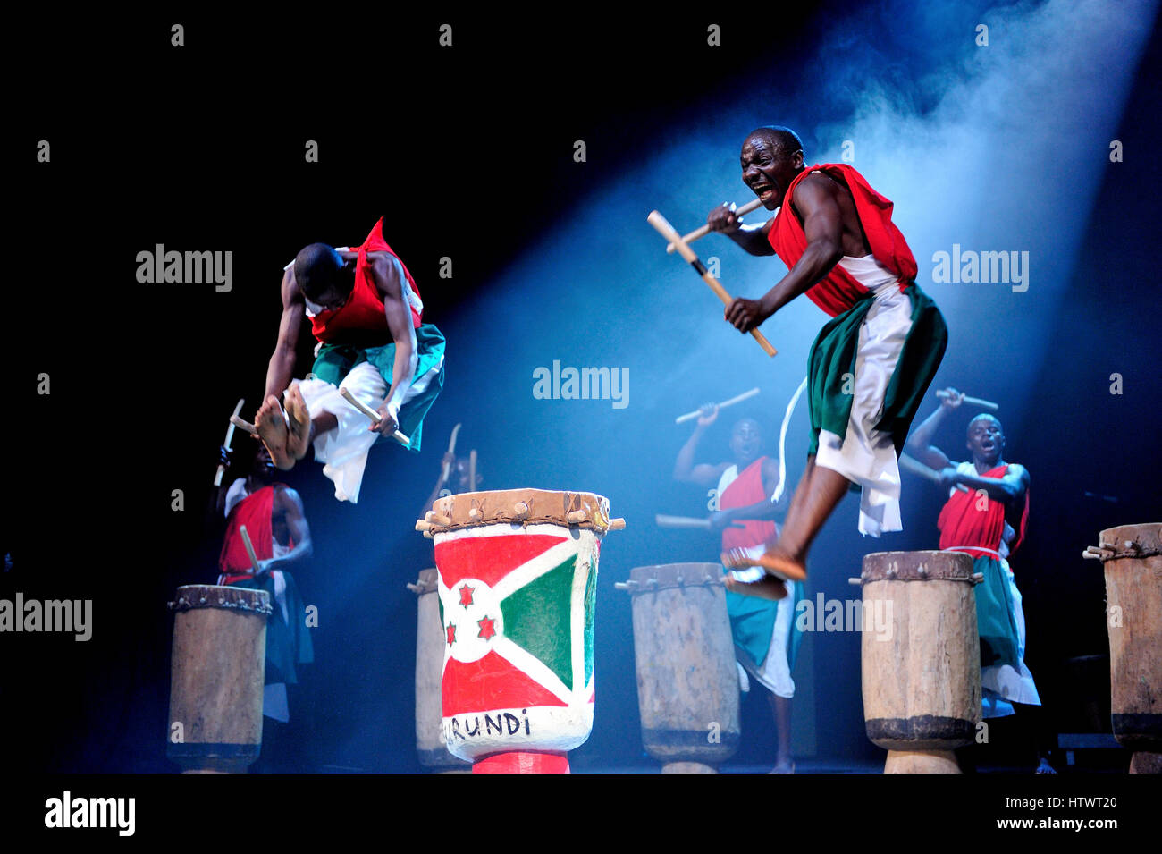 The royal drummers from Burundi, rhythms, music, ethnic, strong African ...