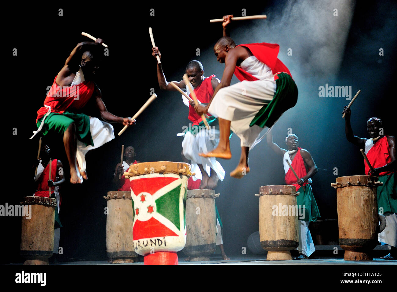 The royal drummers from Burundi, rhythms, music, ethnic, strong African ...