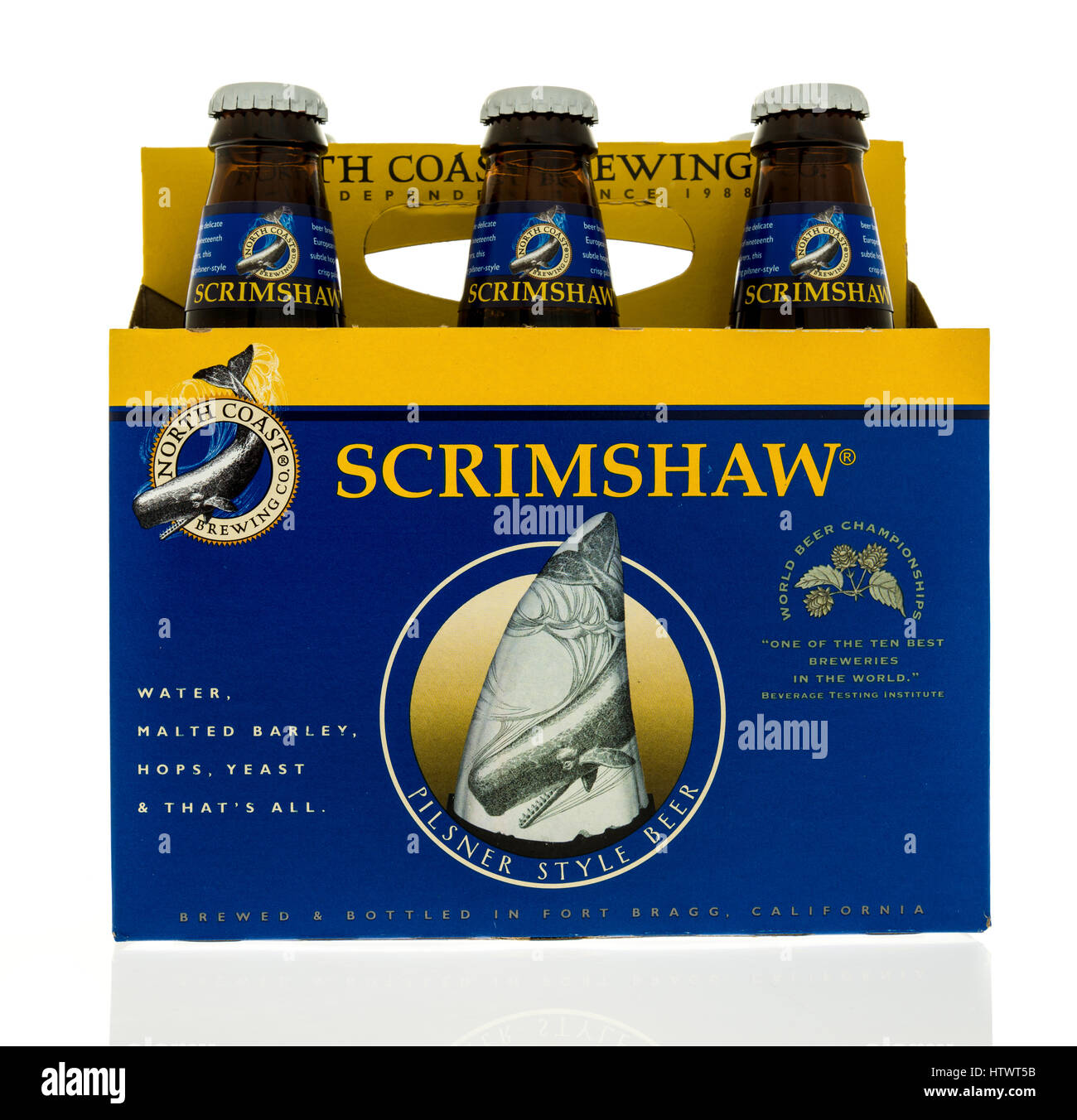 Winneconne, WI - 22 February 2017: Six pack of Scrimshaw beer on an ...