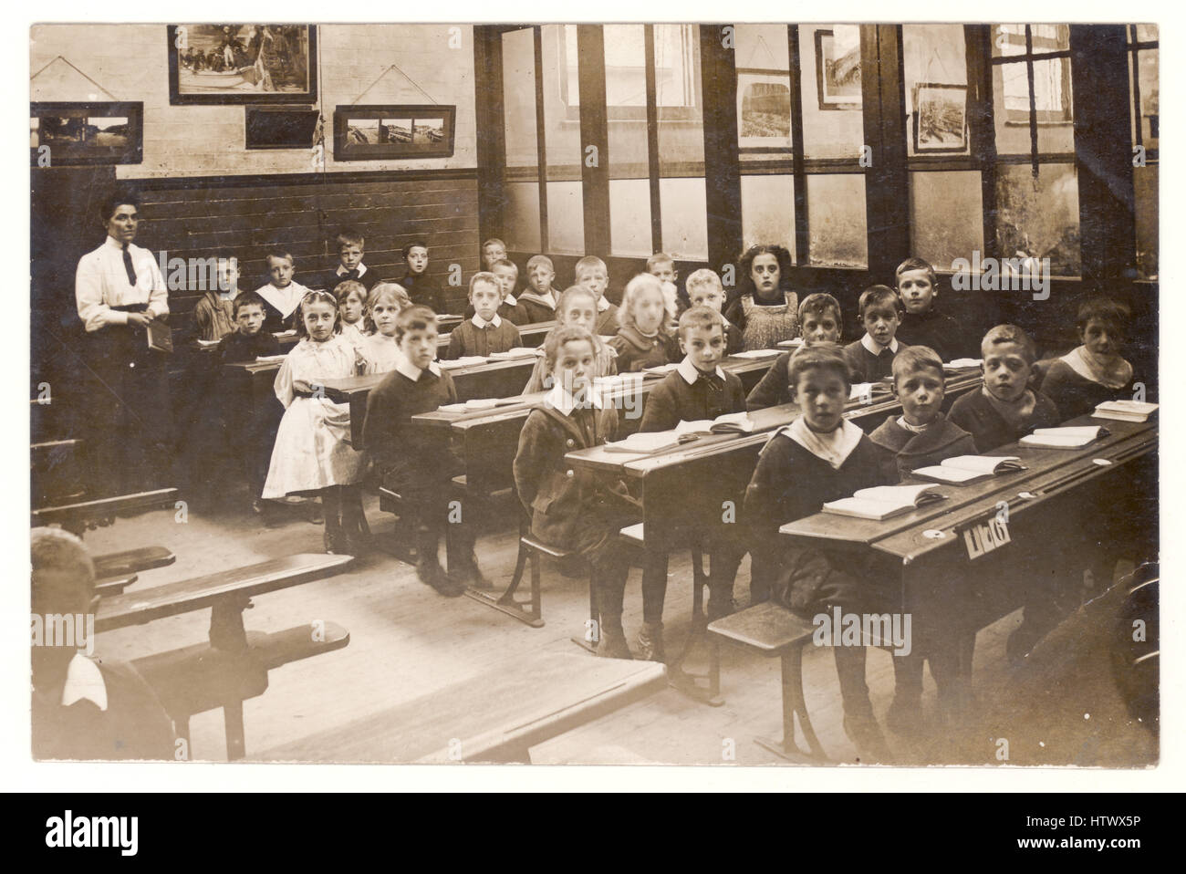 Historical school photographs hi-res stock photography and images - Alamy