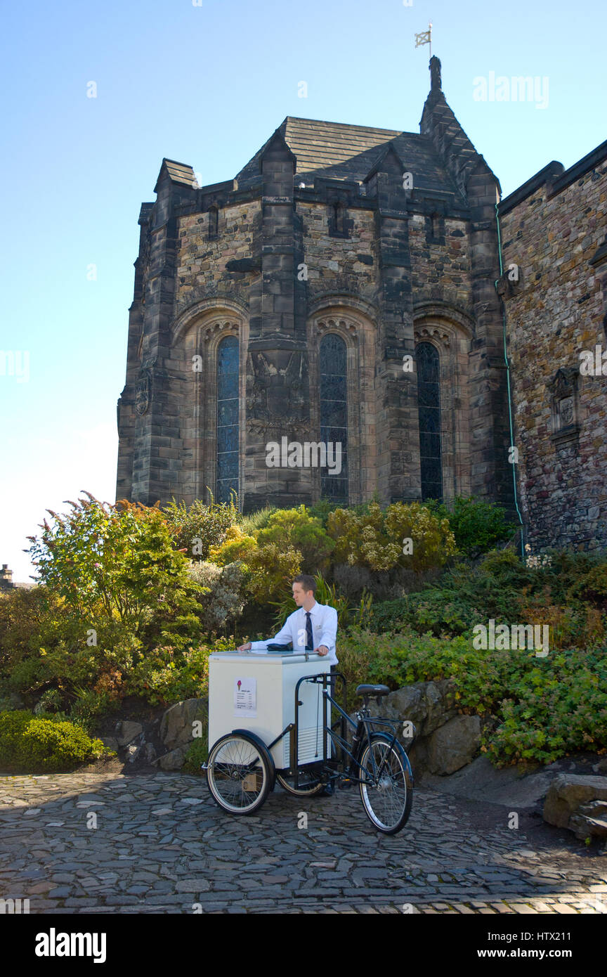 Scottish cart hi-res stock photography and images - Alamy