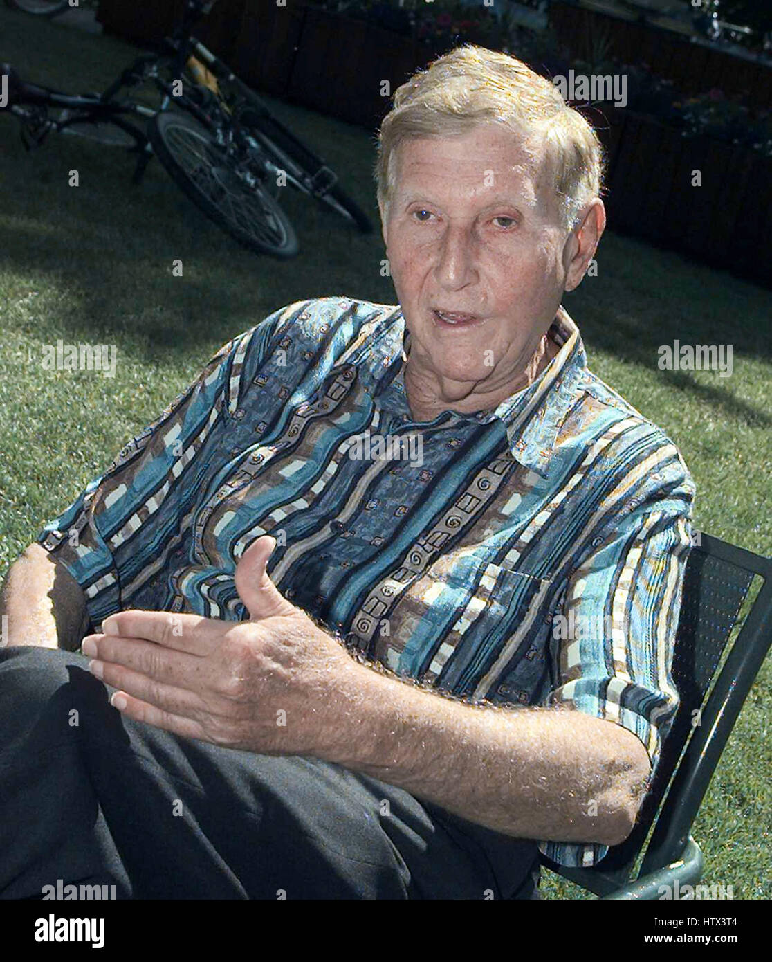 Photo of billionaire sumner redstone hi-res stock photography and ...