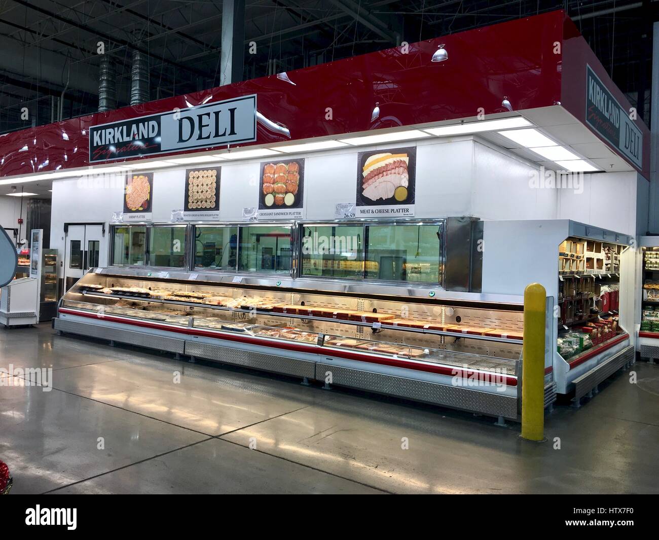 Costco Wholesale Warehouse Interior Hi res Stock Photography And Images Costco Wholesale Warehouse Interior Hi res Stock Photography And Images