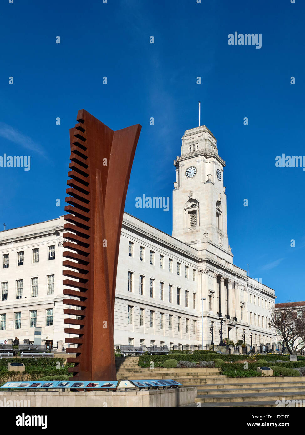 Crossing Vertical 2006 Sculpture by Nigel Hall at the Town Hall in ...