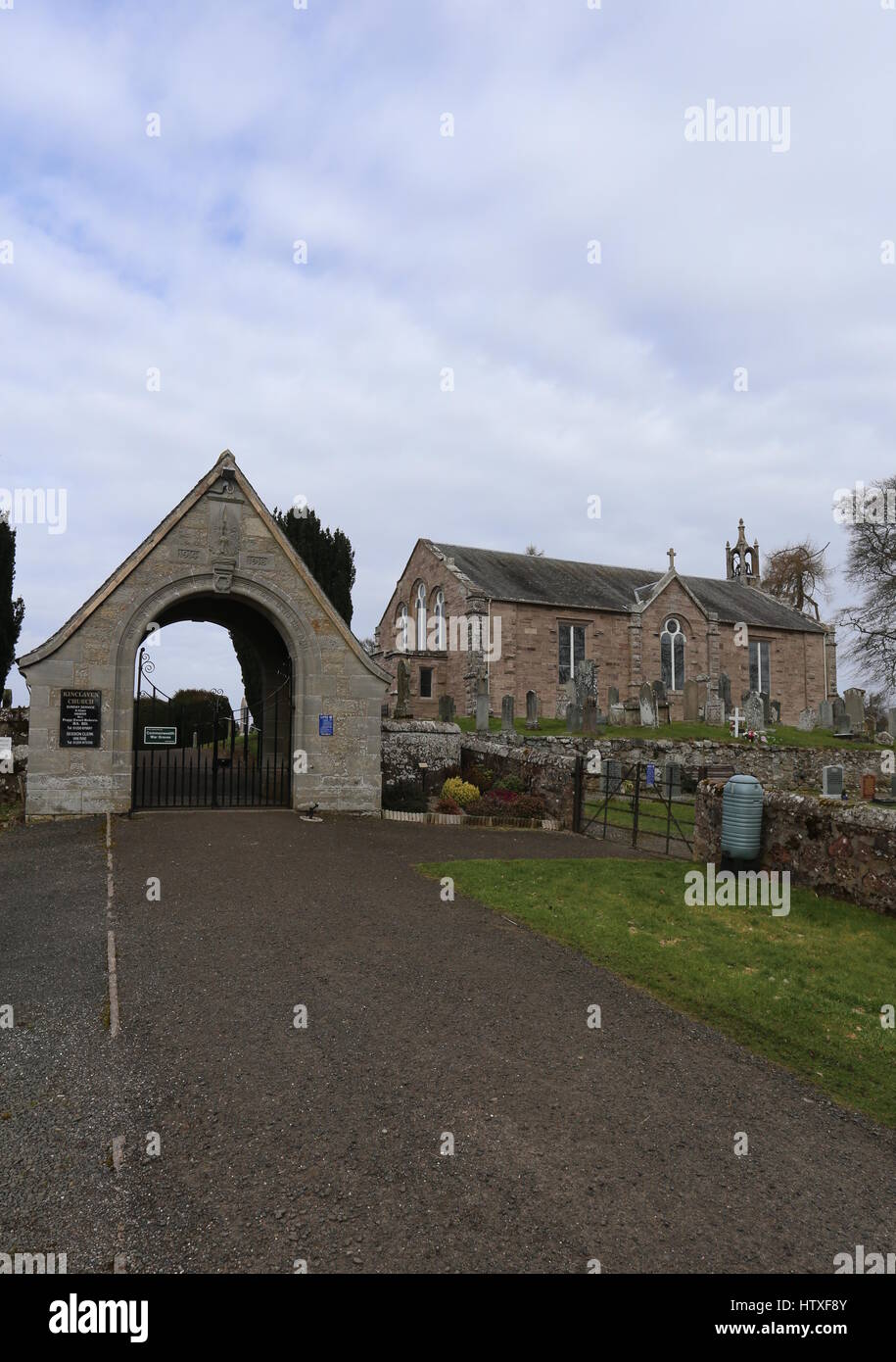Kinclaven Parish Church and war memorial Scotland March 2017 Stock ...