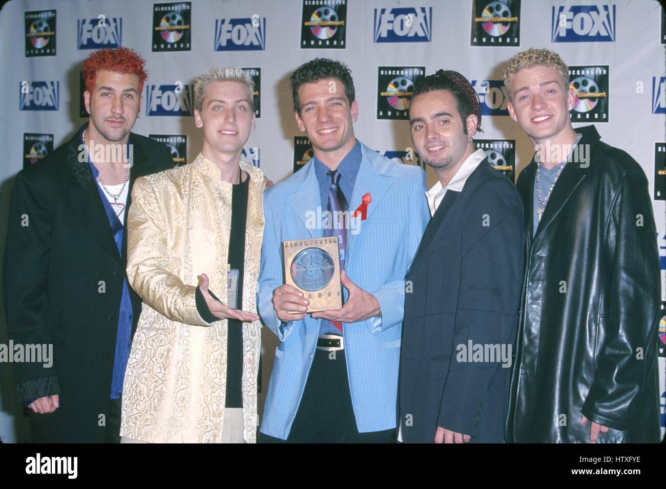 BLOCKBUSTER AWARDS SHRINE AUDITORIUM LOS ANGELES,CA.5-25-99 N'SYNC ...