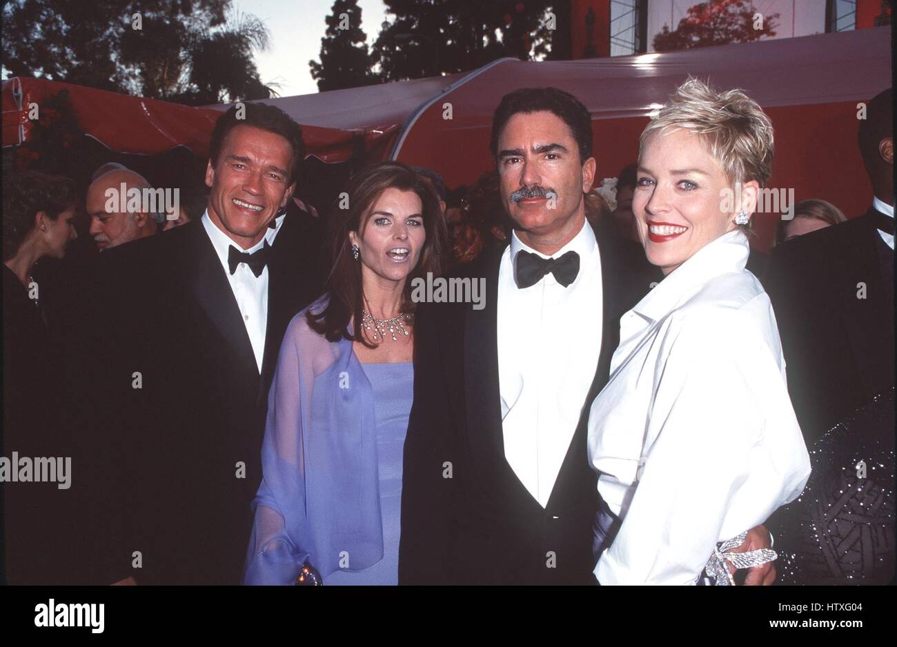 1998 academy awards shrine auditorium la hi-res stock photography and ...