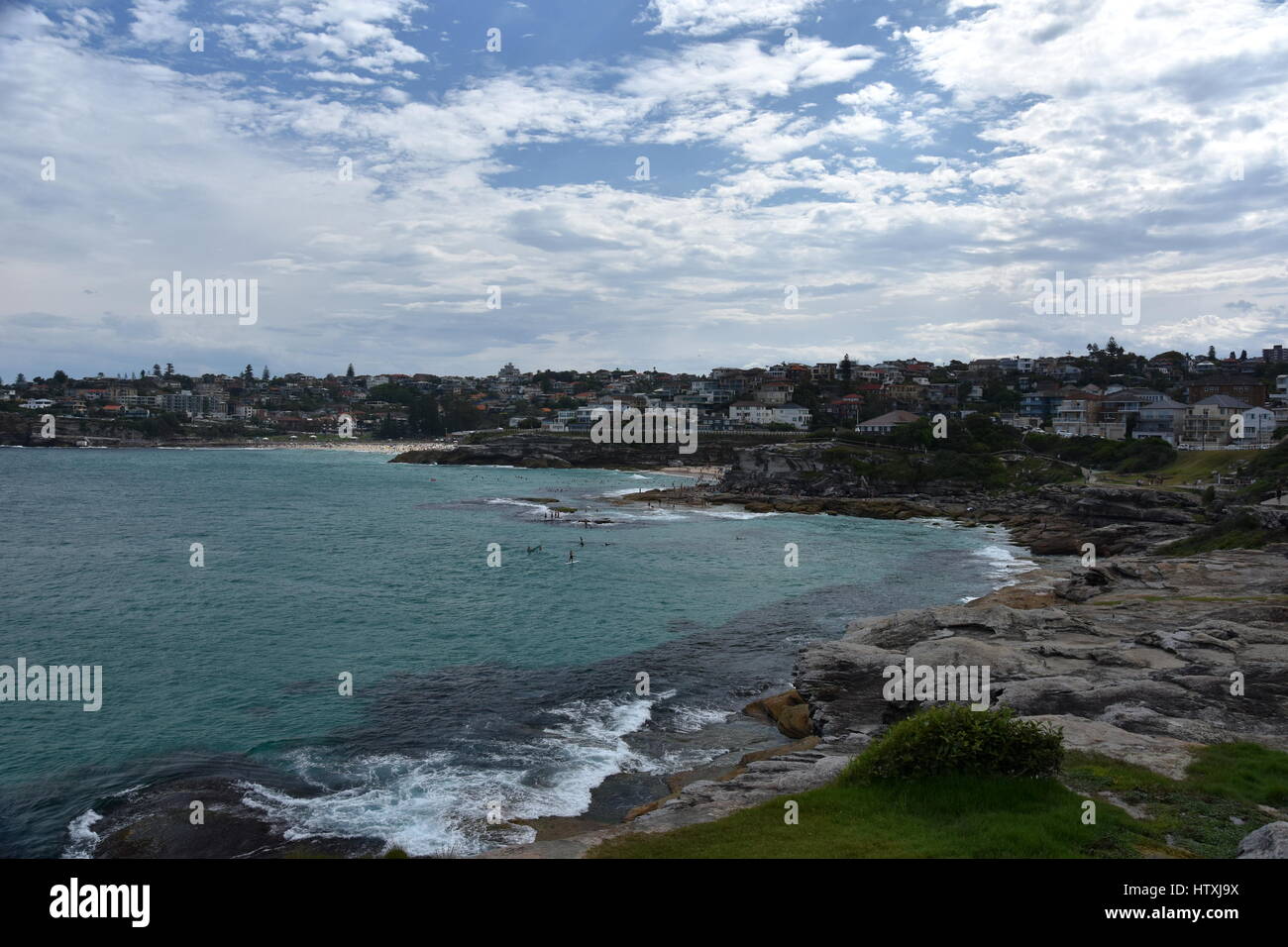Eastern coastal view from Mackenzies Point. Tamarama and Bronte beach ...