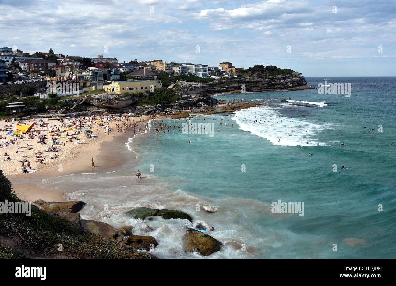 People relaxing, swimming and sun bathing on Tamarama beach Stock Photo ...