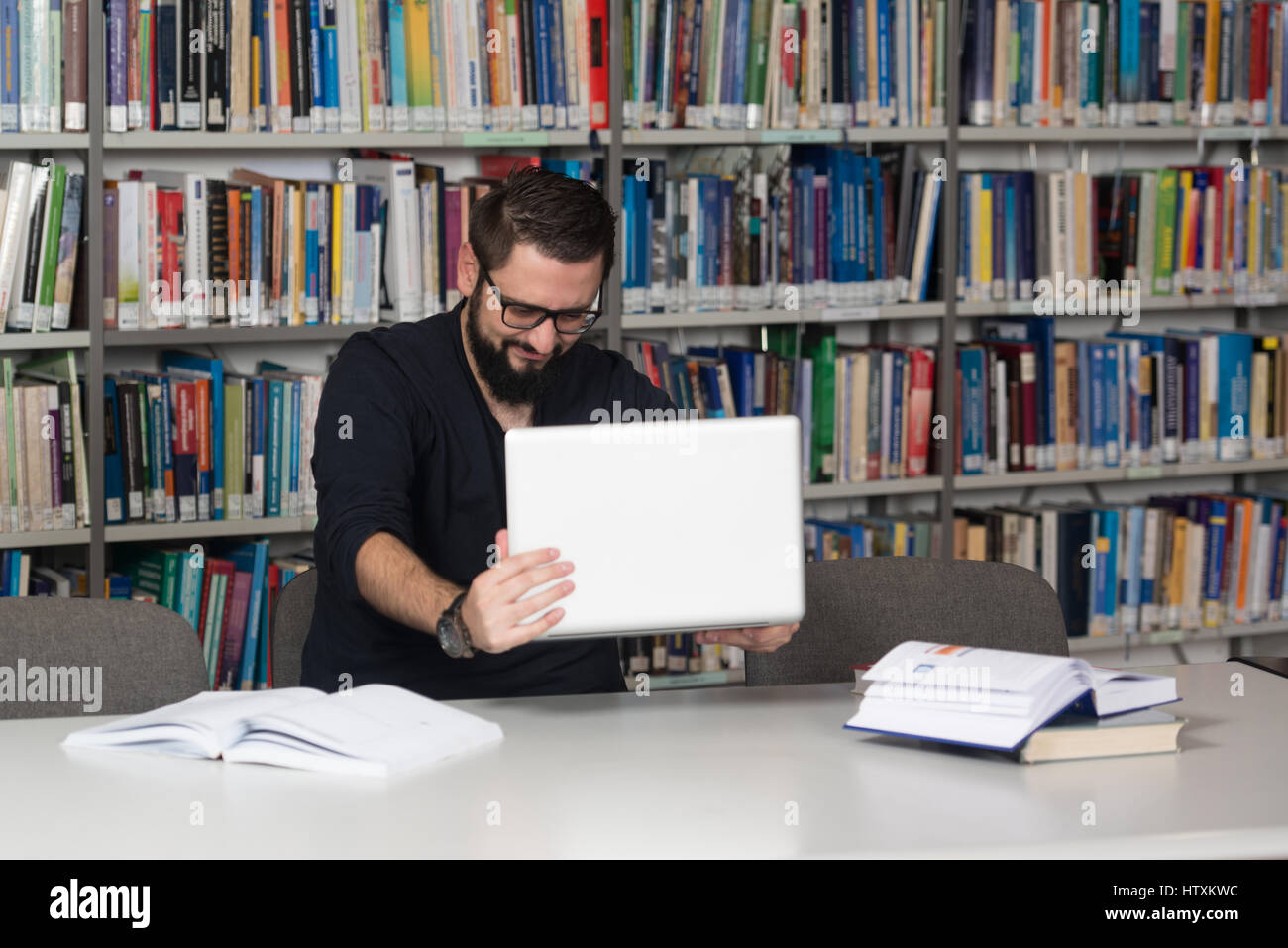 Classroom presentation throwing hi-res stock photography and images - Alamy