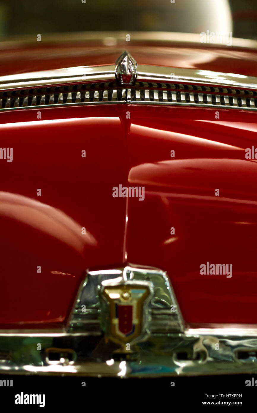 1954 mercury emblem hi-res stock photography and images - Alamy