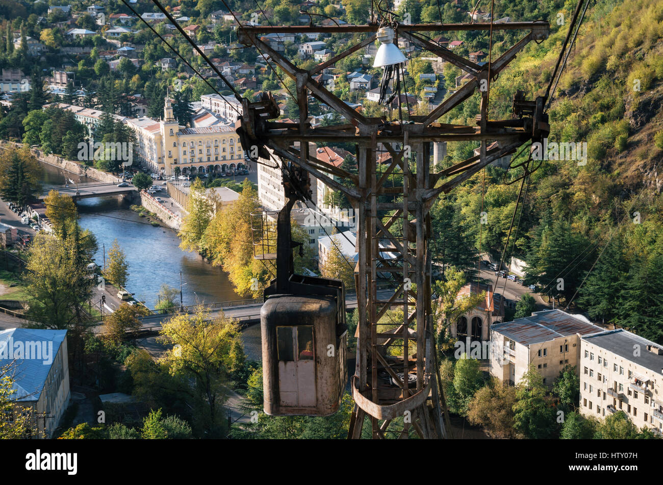 Aerial ropeway cabin hi-res stock photography and images - Alamy