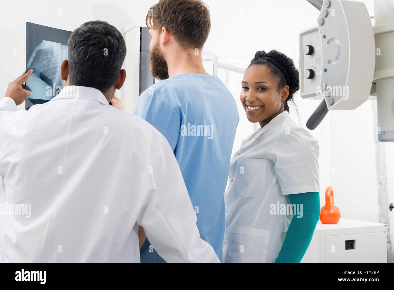 Doctor x ray hospital woman hi-res stock photography and images - Alamy