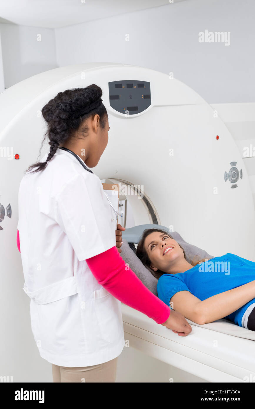 Mri scan and woman hi-res stock photography and images - Alamy