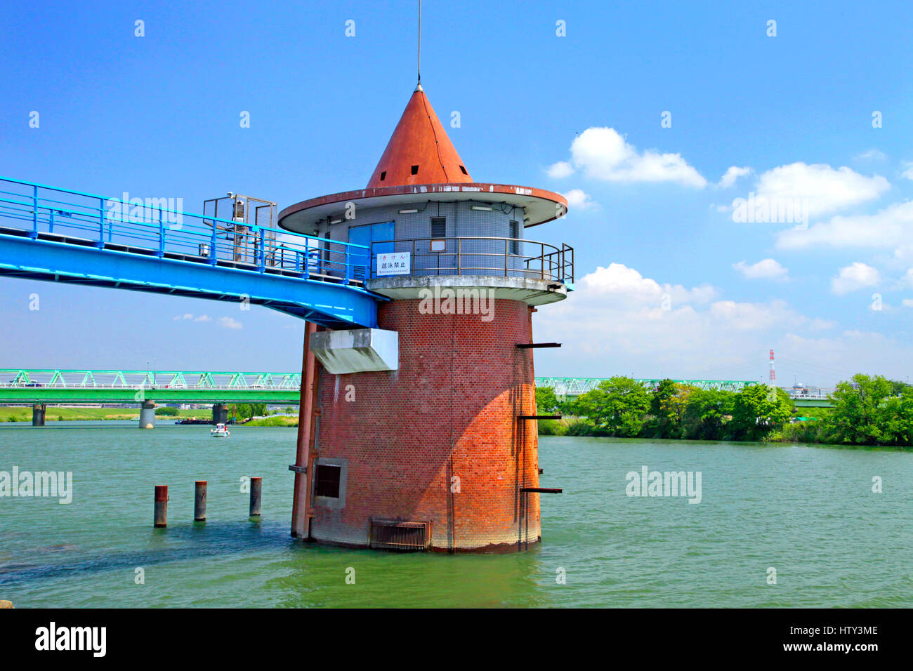Water intake tower hi-res stock photography and images - Alamy