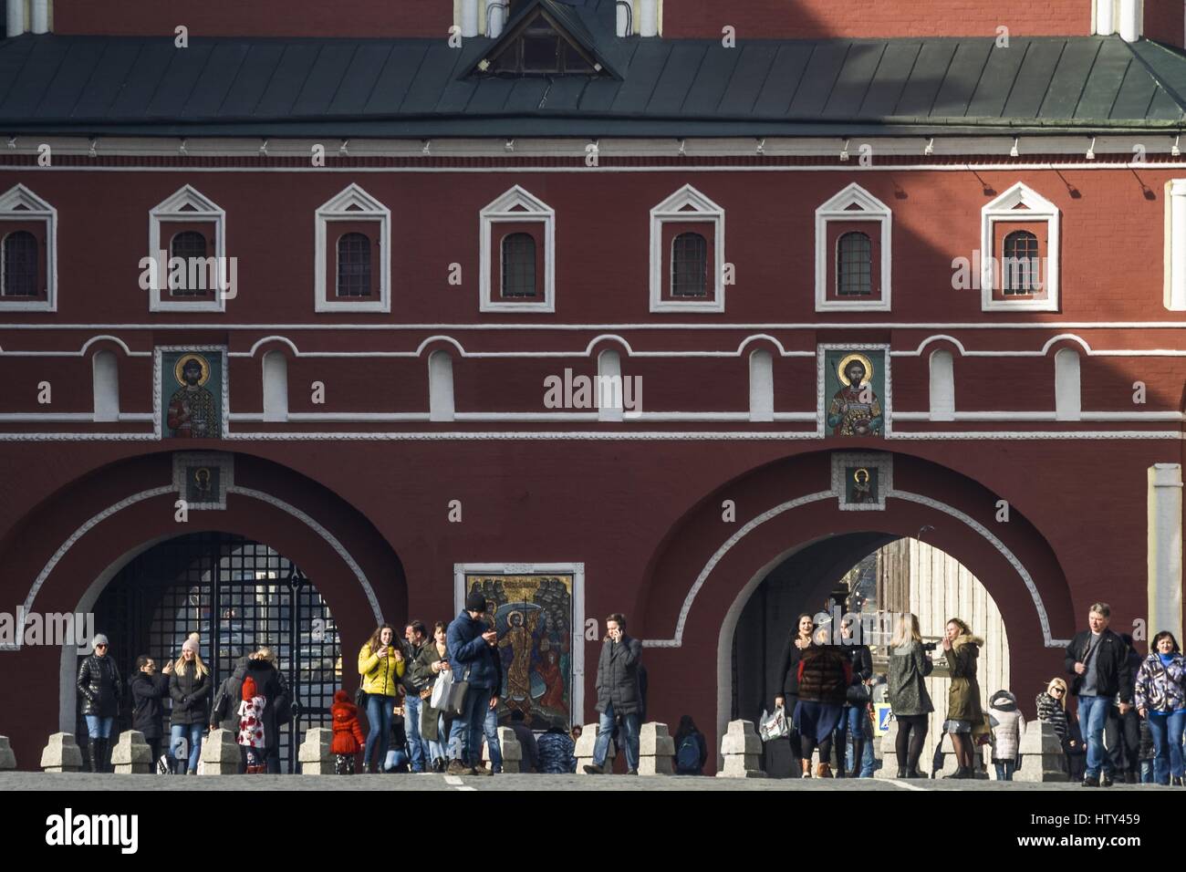 Russia, Moscow. Resurrection Gate (Iberian Gate and Chapel Stock Photo ...
