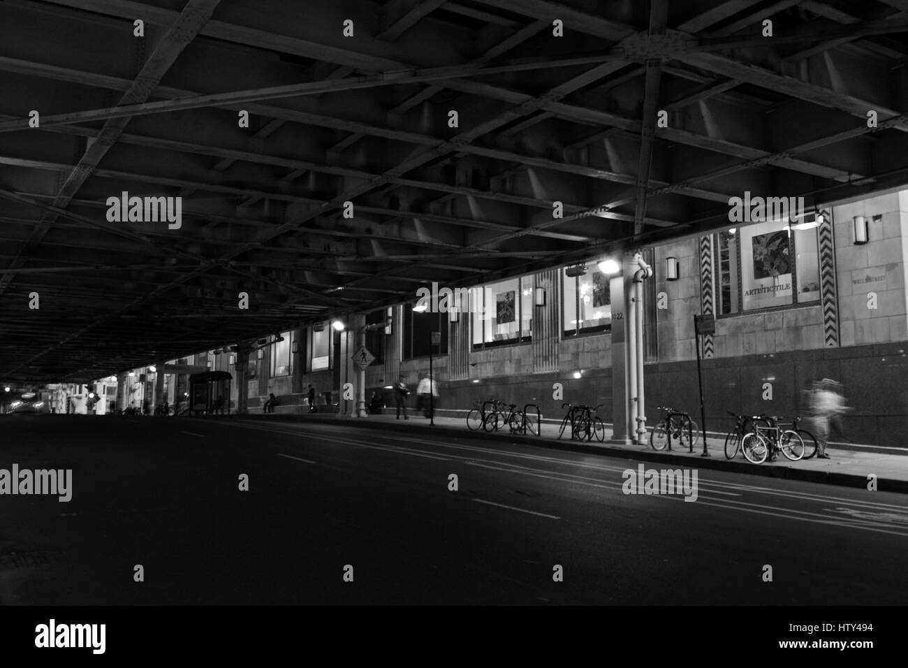 Under the elevated subway hi-res stock photography and images - Alamy