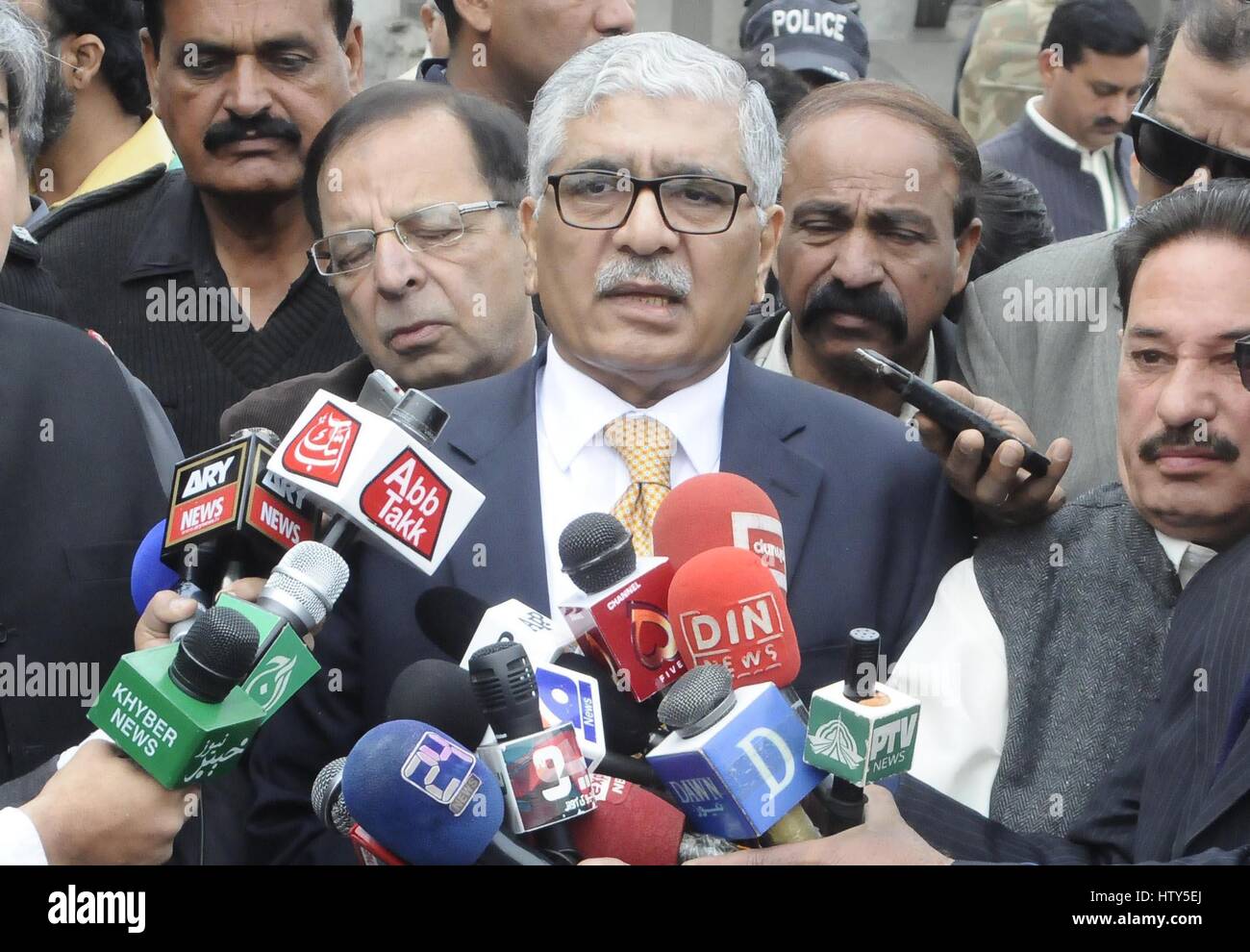 Attock, Pakistan. 14th Mar, 2017. An official from the Pakistan Bureau ...