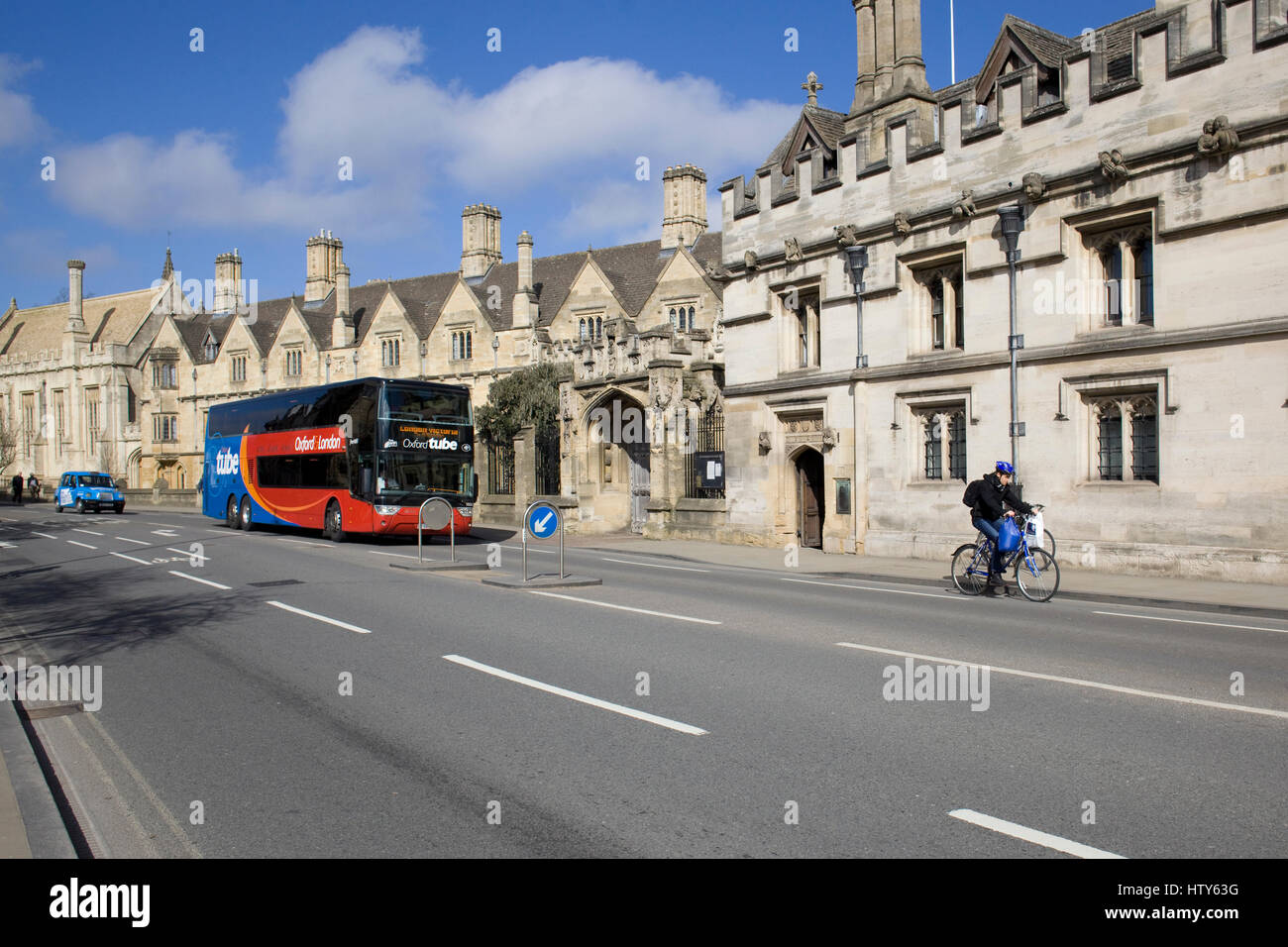 Oxford tube taxi and bicycle showing transport around Oxford Stock ...