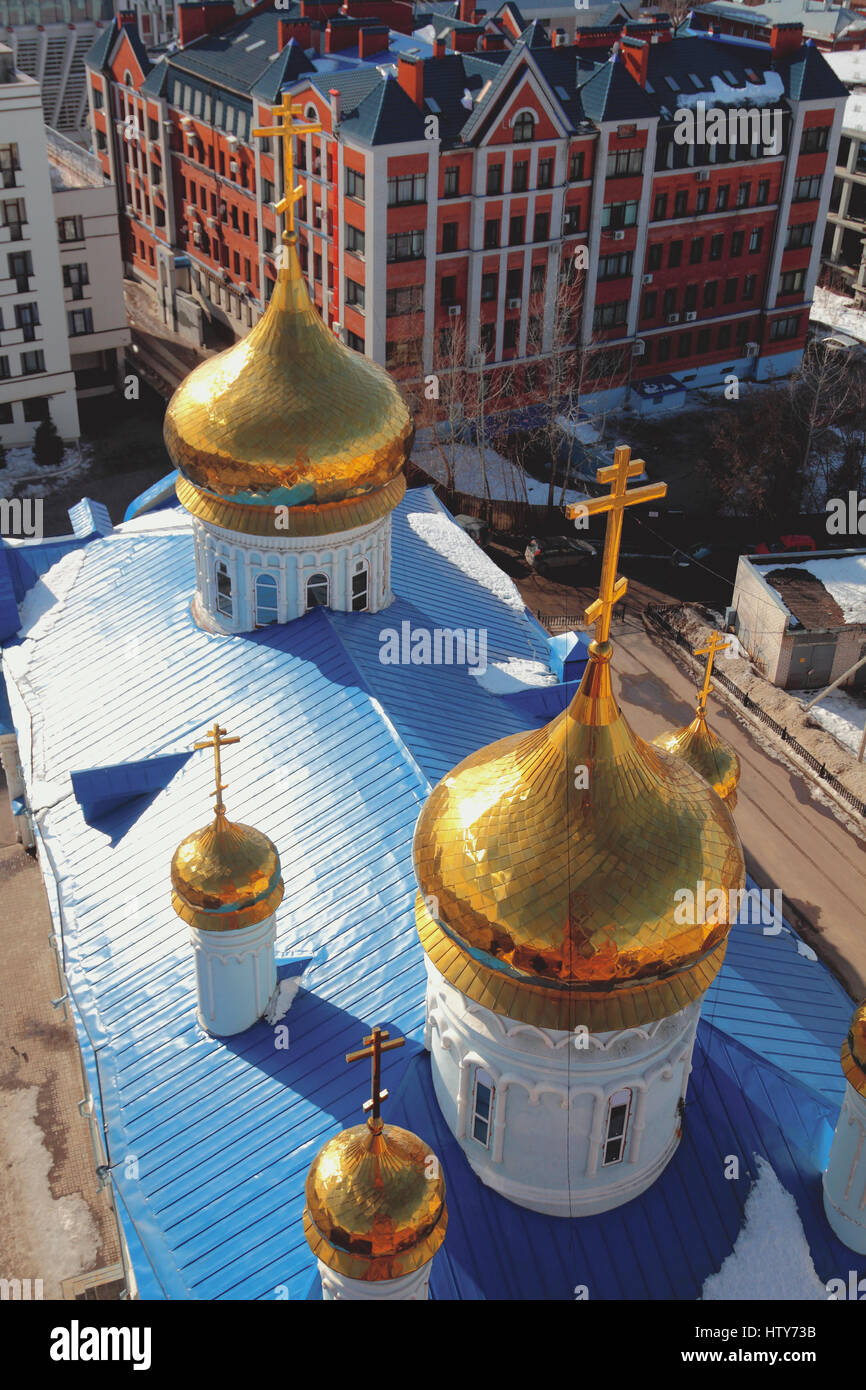 Russian gilded church dome domes hi-res stock photography and images ...