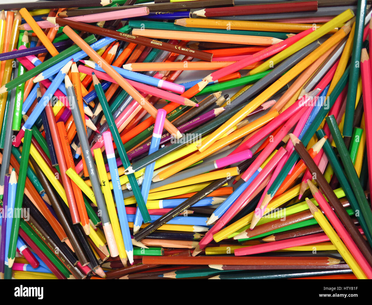 Large pile of coloured pencils Stock Photo - Alamy