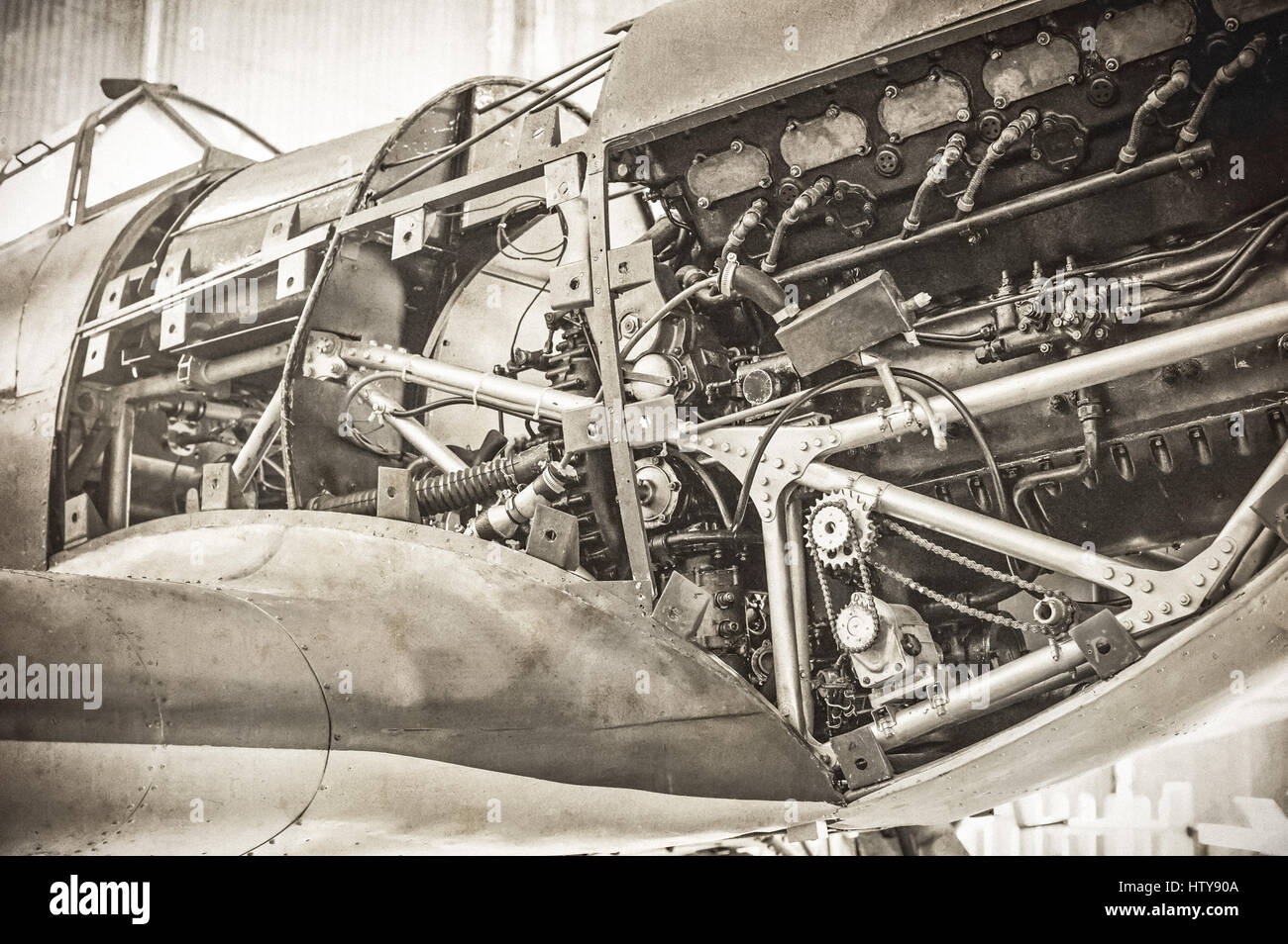 vintage toned WW2 fighter plane engine Stock Photo - Alamy