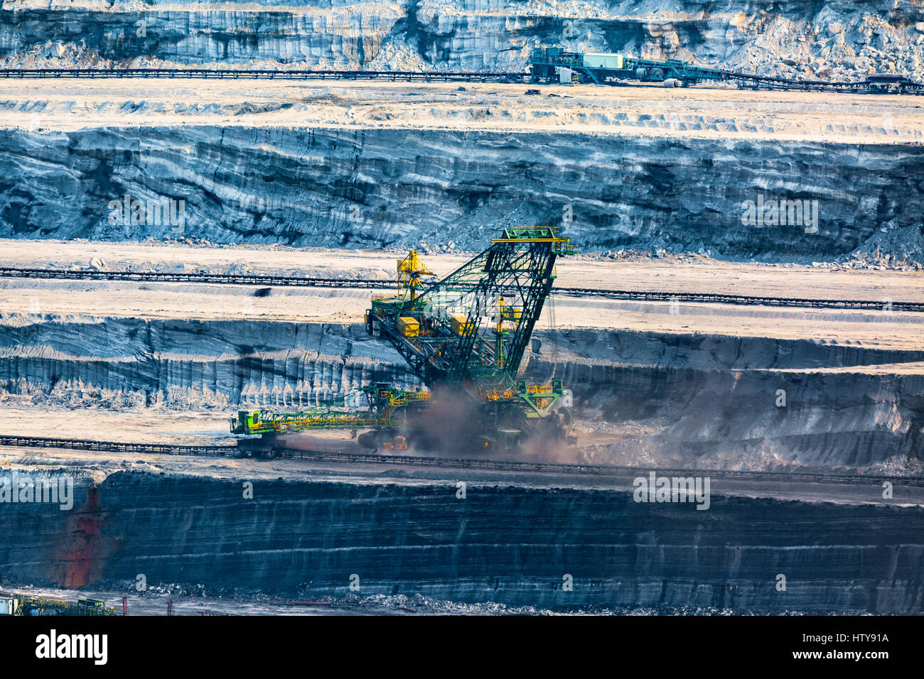 Coal mining factory industry hi-res stock photography and images - Alamy