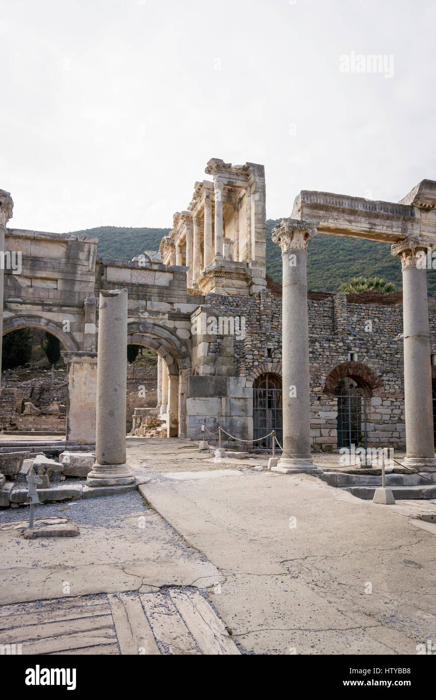 Celsus Library in the ancient city of Ephesus in Selcuk, Turkey Stock ...