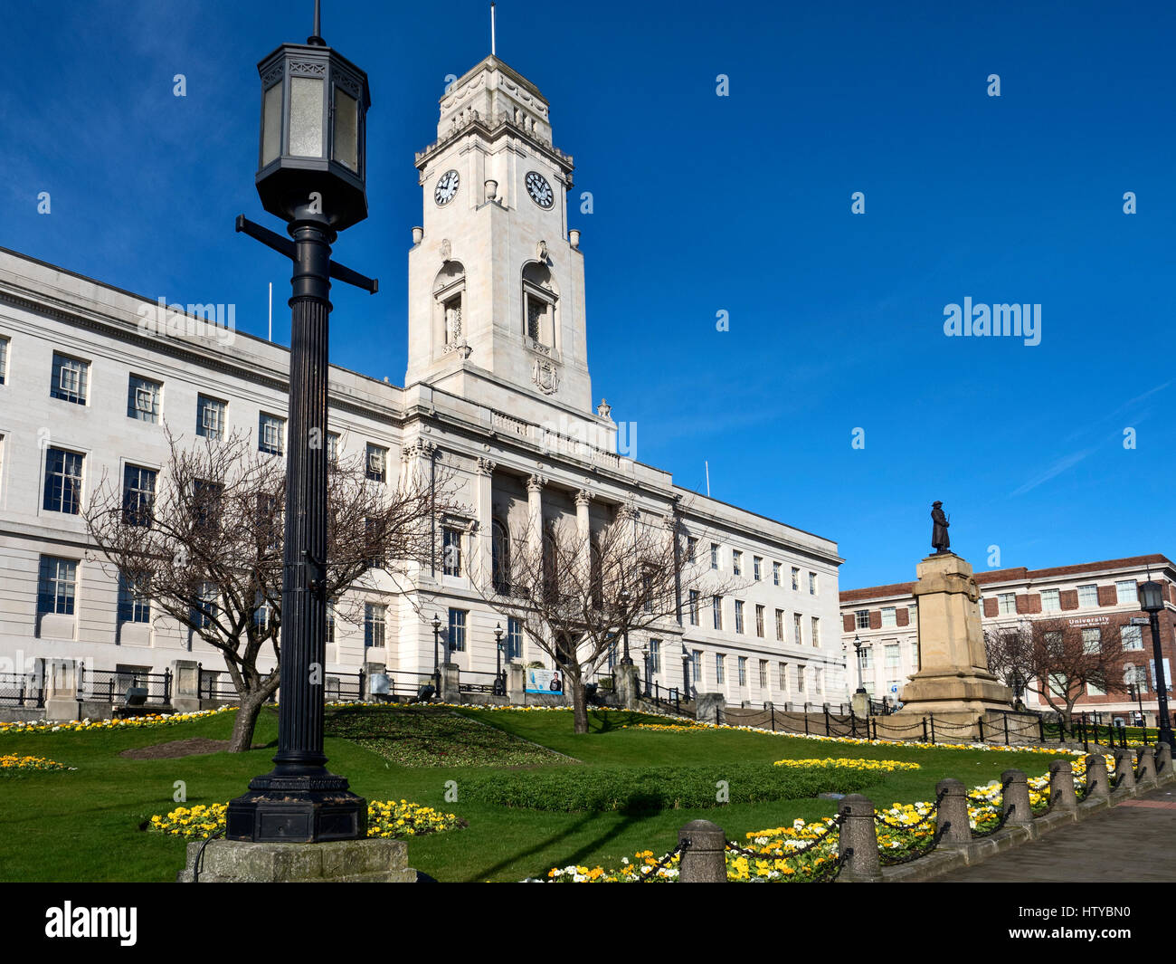 Portland stone building hi-res stock photography and images - Alamy