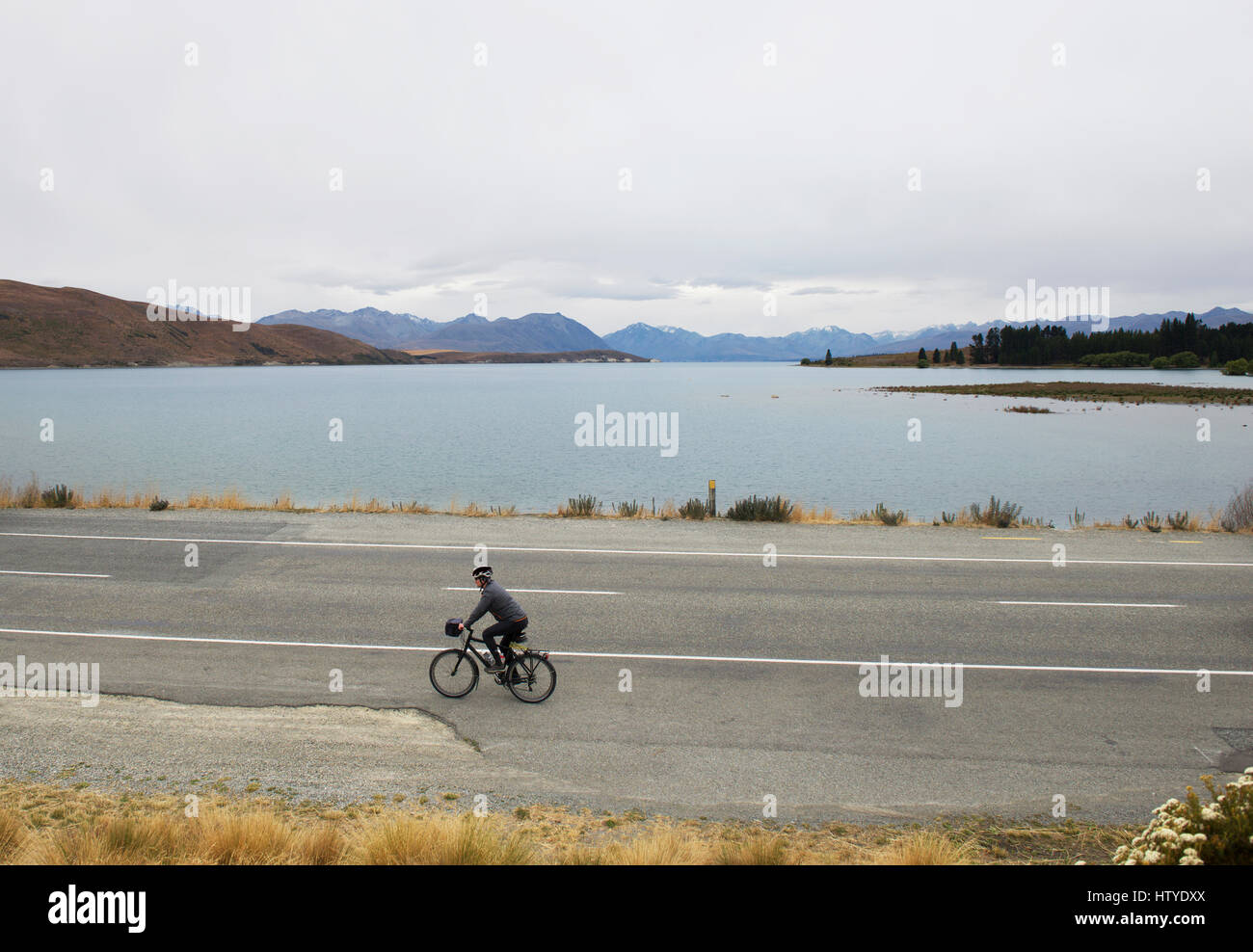 Cycling coast road hi-res stock photography and images - Alamy