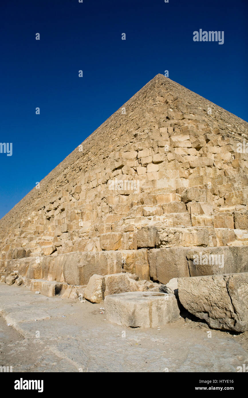 Casing stone great pyramid hi-res stock photography and images - Alamy