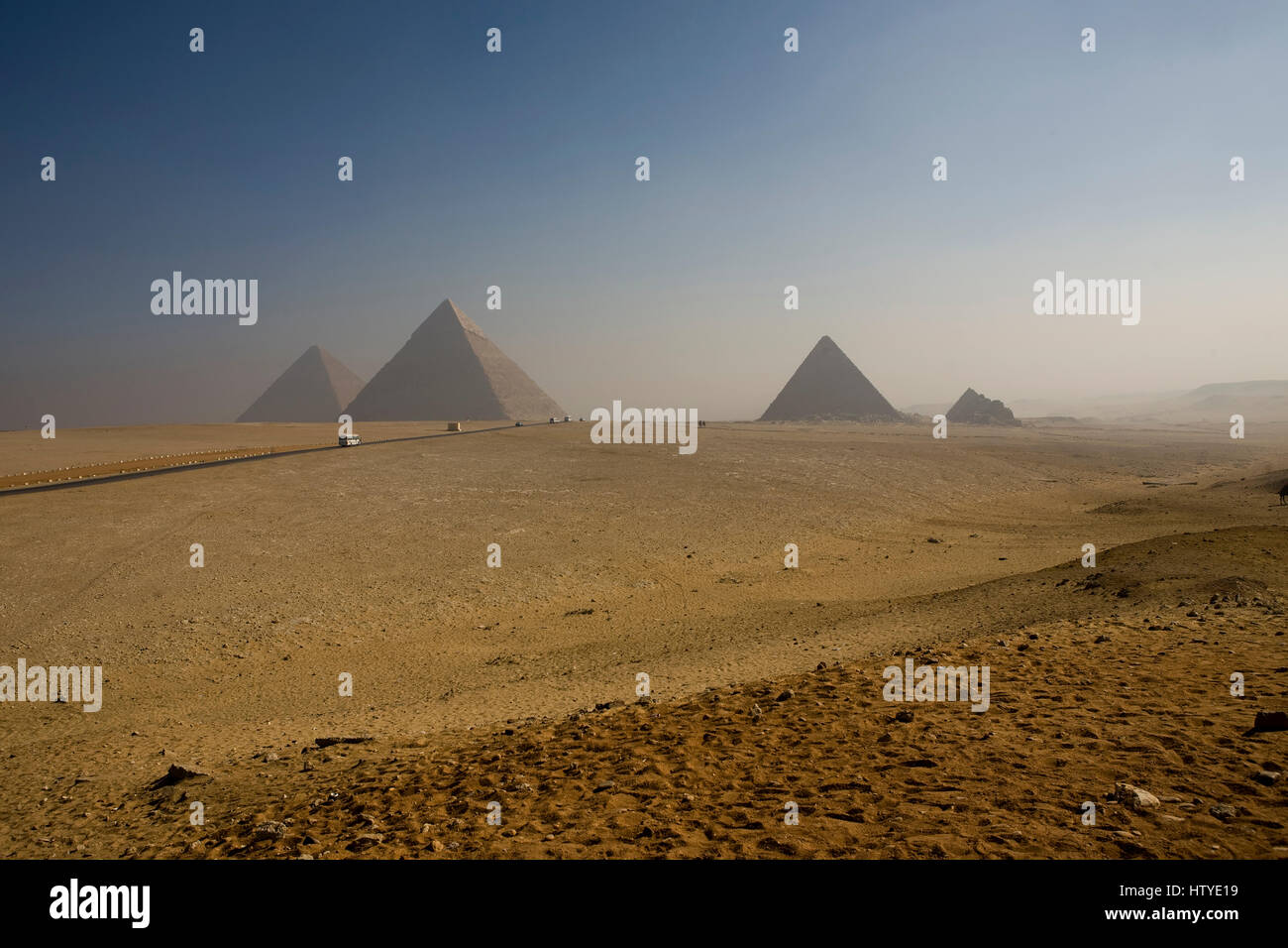 Casing stone great pyramid hi-res stock photography and images - Alamy