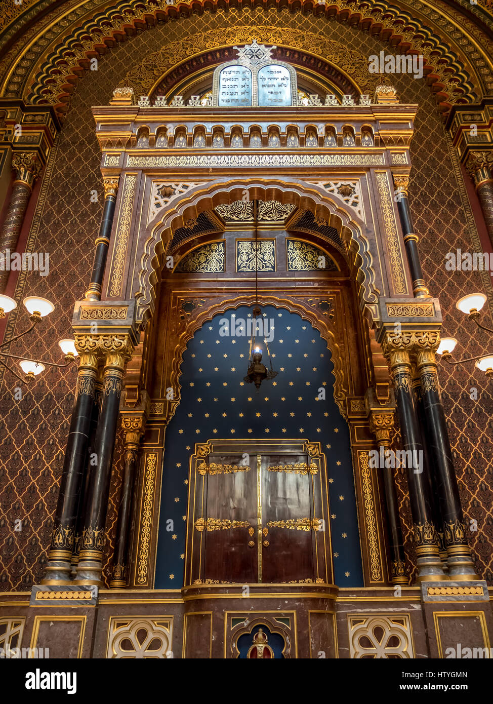 PRAGUE, CZECH REPUBLIC - MARCH 6 2017: The main altar of the Spanish ...