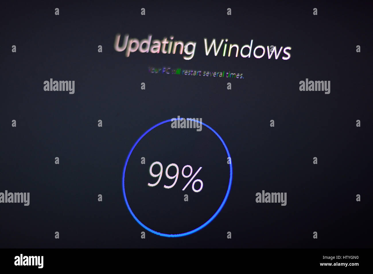 Windows updating hi-res stock photography and images - Alamy