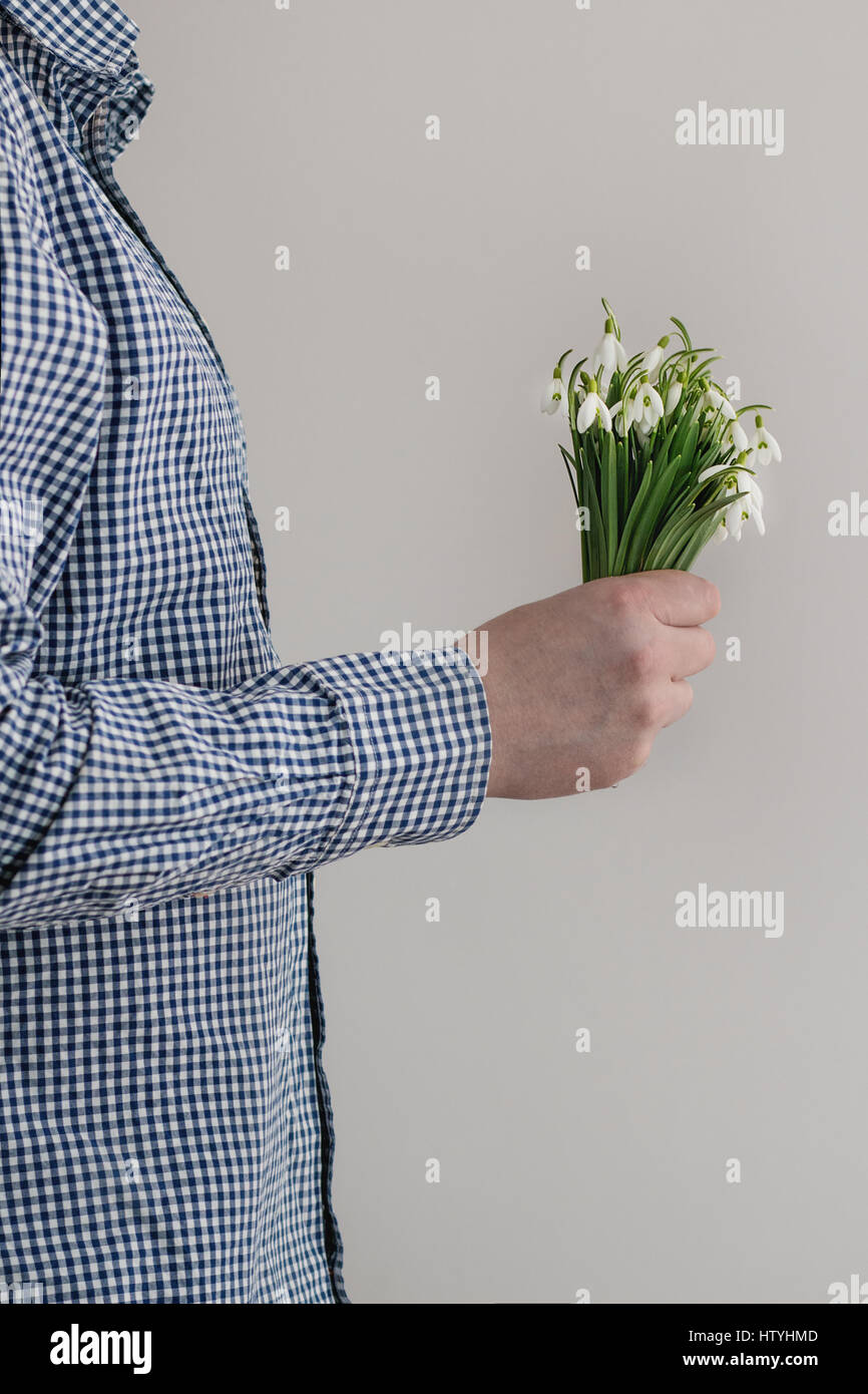 Snowdrop hands hi-res stock photography and images - Alamy