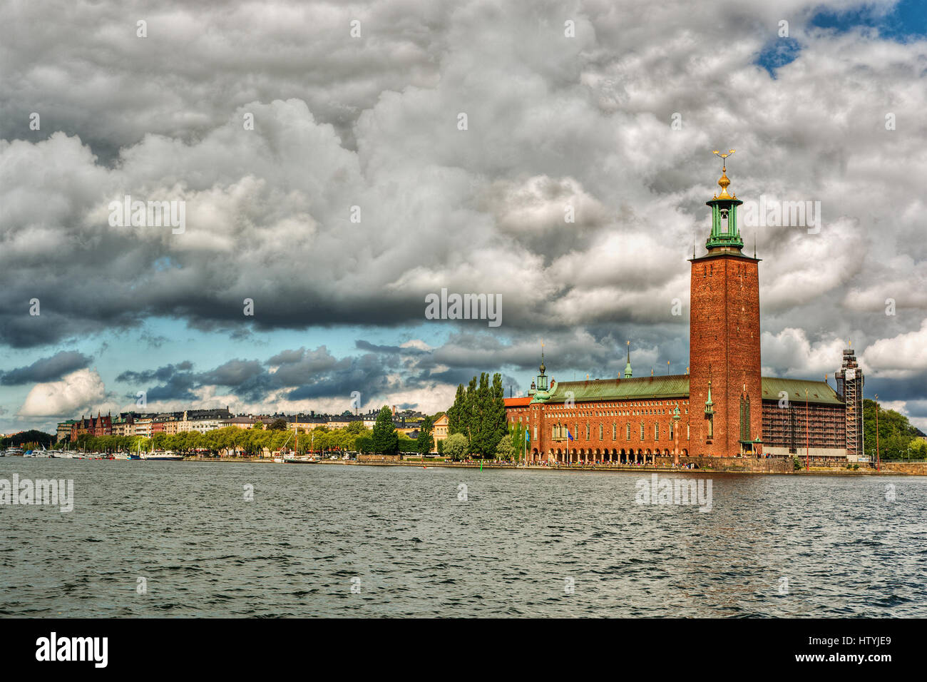 Dynamic cityscape hi-res stock photography and images - Alamy
