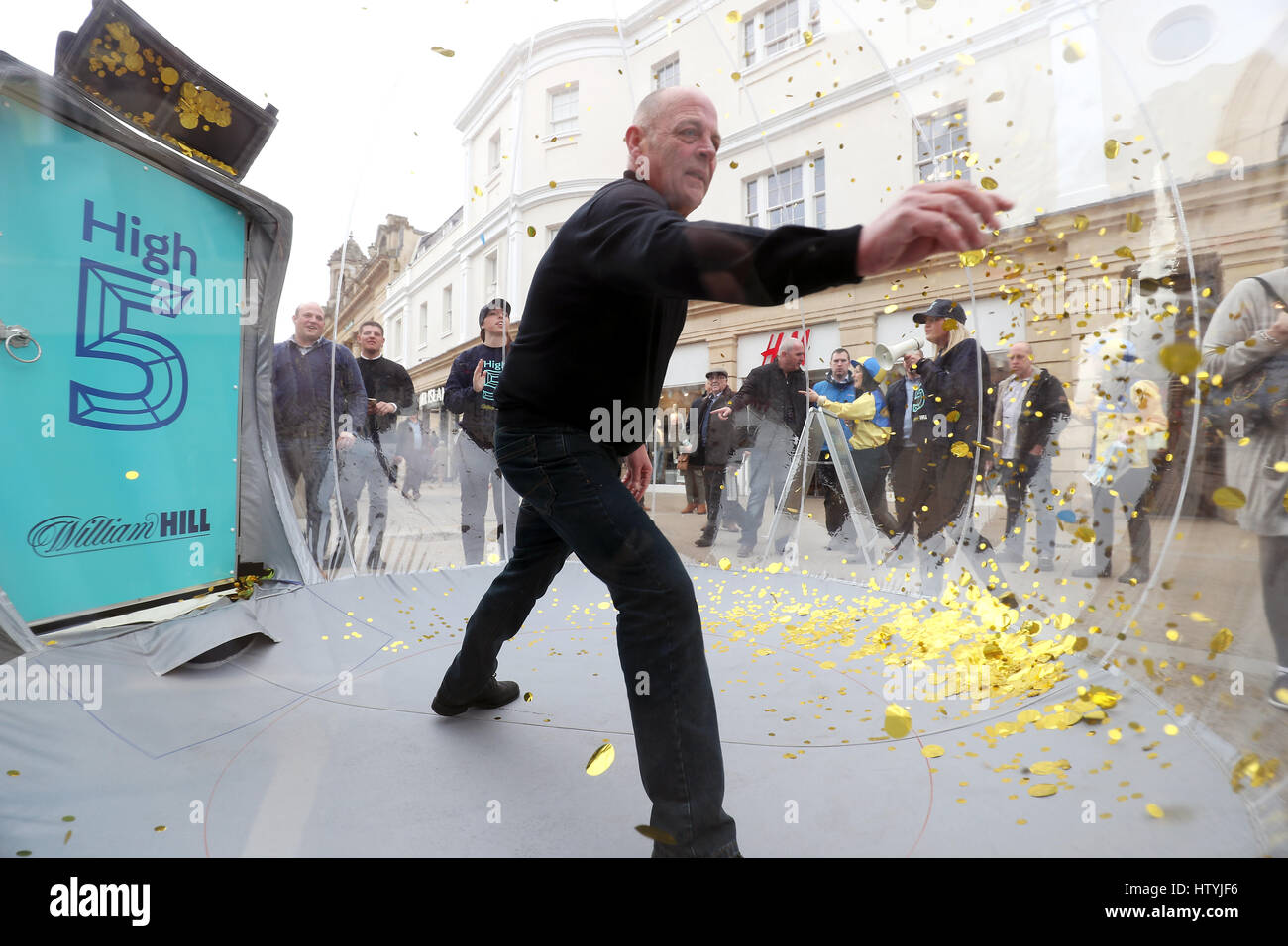 Crystal dome crystal maze hi-res stock photography and images - Alamy